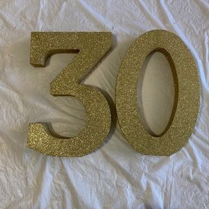Amscan | Party Supplies | 3 Wooden Gold Glitter Numbers For 30th ...